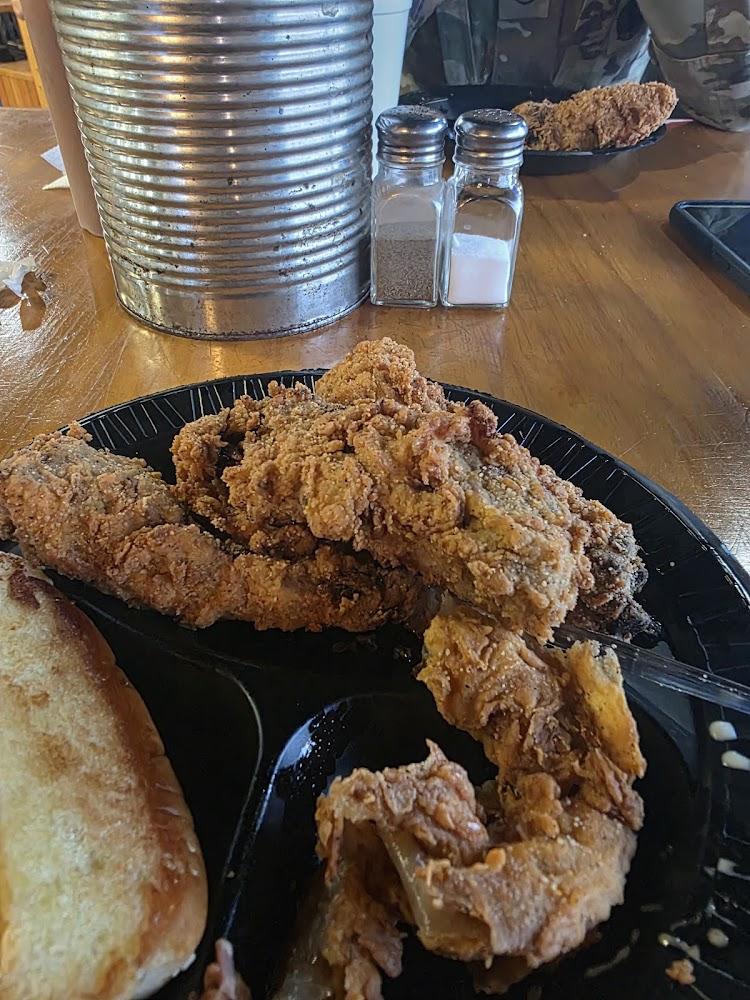 BBQ Pit - Barbecue restaurant in Monroe, LA